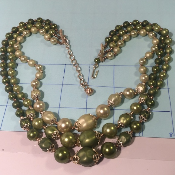 Vintage Japan | Jewelry | Vintage Japan Green Beaded Necklace | Poshmark